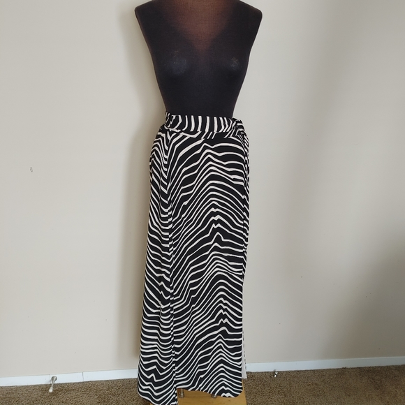 House of Harlow 1960 | Skirts | House Of Harlow 96 X Resolve Zebra Print Maxi Skirt Small | Poshmark